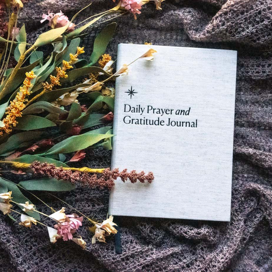 The Best Prayer Journals for Women - Savoring Each Moment